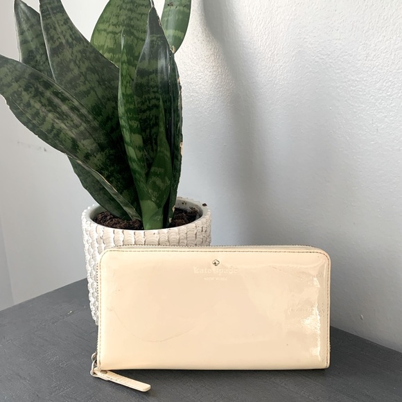 kate spade | Bags | Kate Space Patent Leather Cream Wallet | Poshmark